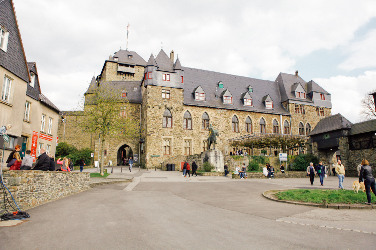 Travel to Cologne, Germany + Burg Castle - Tea Cups & Tulips